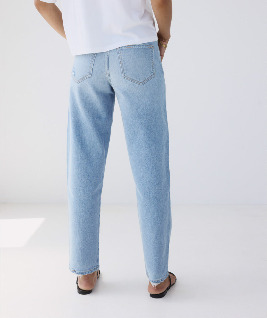 Jeans - Women - AYR